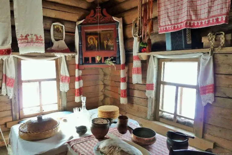 Taltsy Museum of Wooden Architecture - Discover Siberian Culture